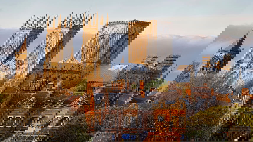 Contiki Tours Starting In London - 2025-2027 Seasons