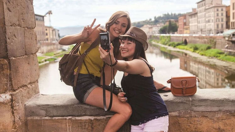Contiki Europe Tours | 94 Tours | 10 Reviews