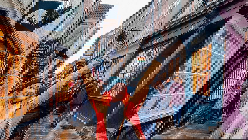 Contiki Tours Starting In London - 2025-2027 Seasons