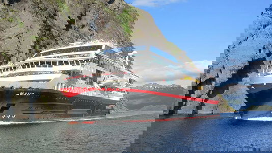 Hurtigruten Cruise Fleet | Hurtigruten Ships