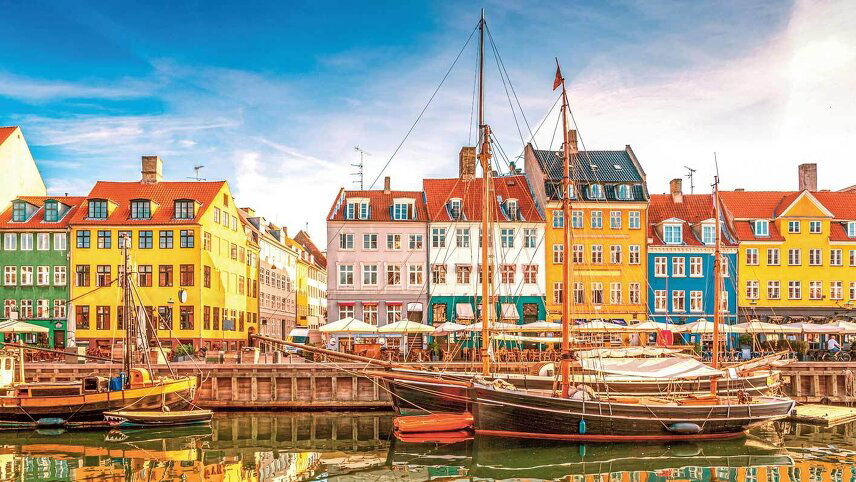 Norway to Portugal: The History & Traditions of Europe - Scenic (13 ...