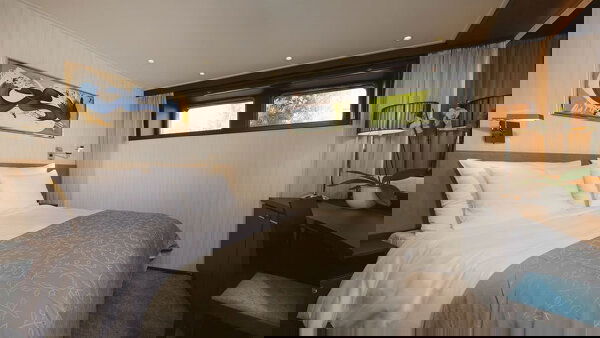 Avalon View - Reviews, Deckplans & Cruise Schedule - Avalon