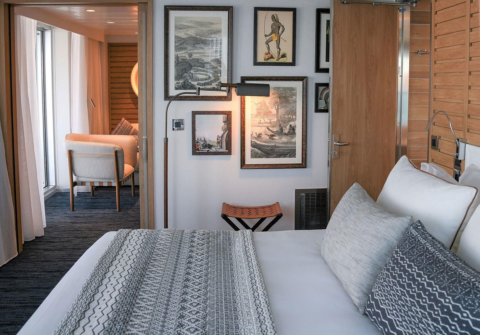 Le Laperouse - Reviews, Deckplans & Cruise Schedule - Ponant